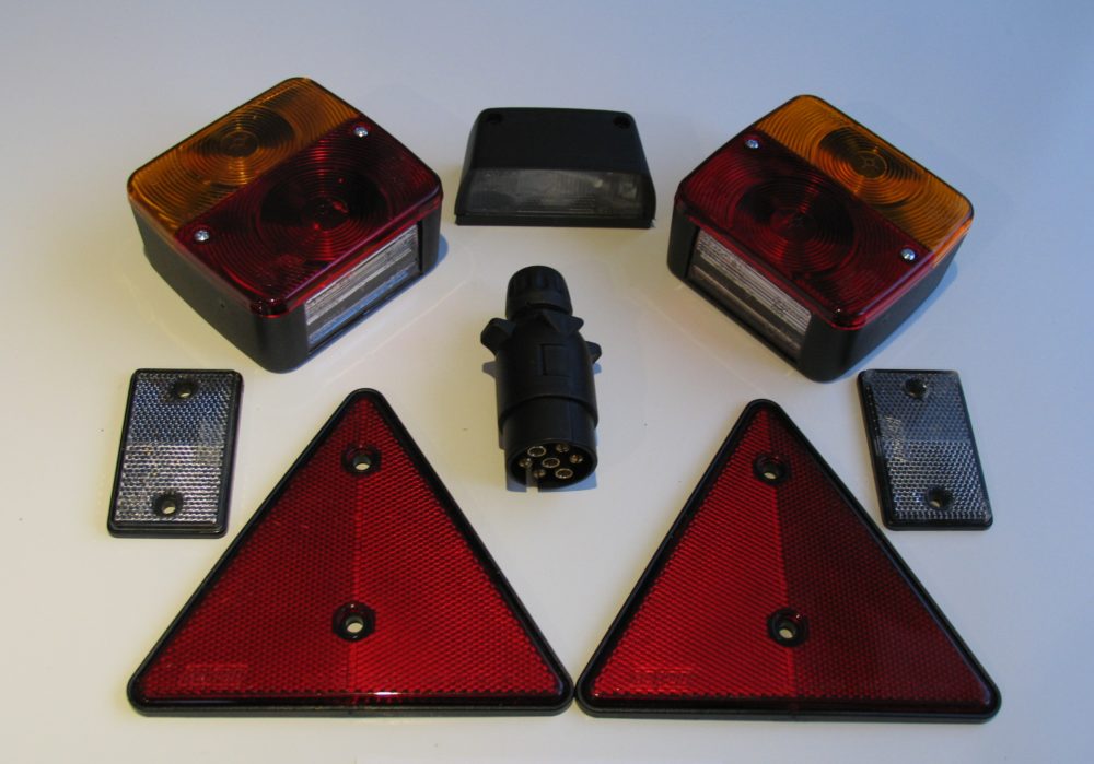 BASIC LIGHT ELECTRICS KIT WITH REFLECTORS - Slipstream Trailer Parts